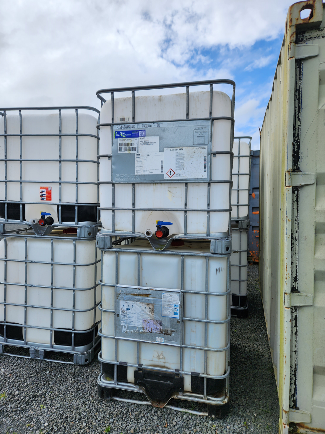 IBC 1000 L / Litre Caged Tank / Pod - 4 available – Back 2 Wood Demolition